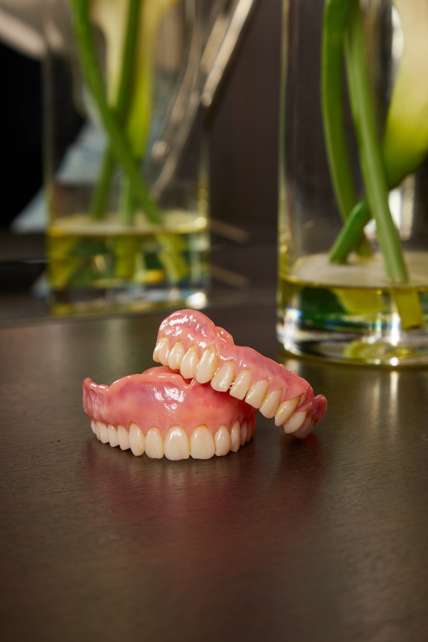 Dentuvo Gold and Platinum Teeth Staining. - ALS Dental